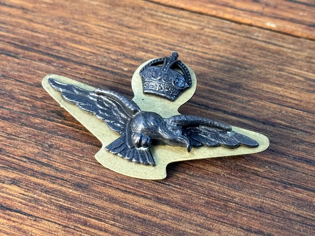 VINTAGE RAAF WW2-ERA Officers Cuff Cap Badge MILLER Sydney + Backing ...