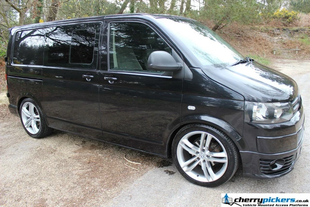 VOLKSWAGEN TRANSPORTER KOMBI Combi 2.5TDI Automatic SWB Auto Tiptronic ...