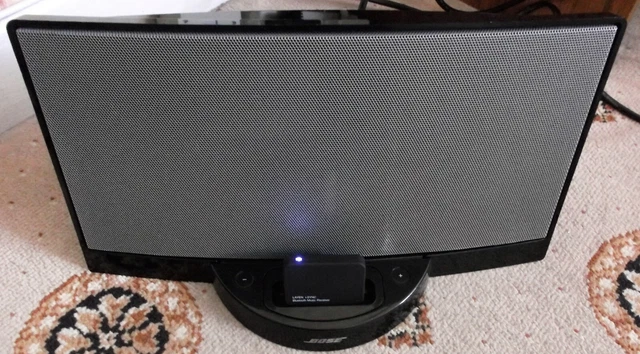 BOSE SOUNDDOCK SERIES 1 With ZIOCOM bluetoth & audio in socket £15.00 ...