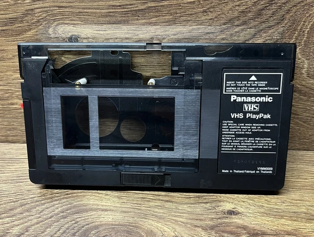PANASONIC VHS PLAYPAK VHS-C to VHS Motorized Tape Converter Adapter EUR ...
