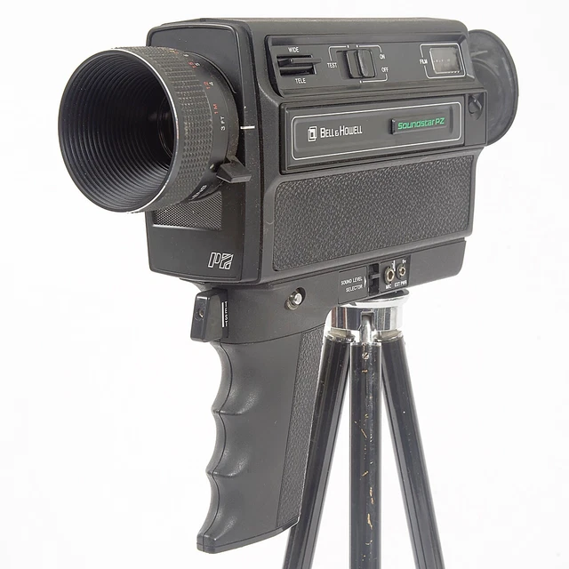 VINTAGE BELL & HOWELL SOUNDSTAR PZ SUPER 8mm CINE CAMERA c.1978 Made ...