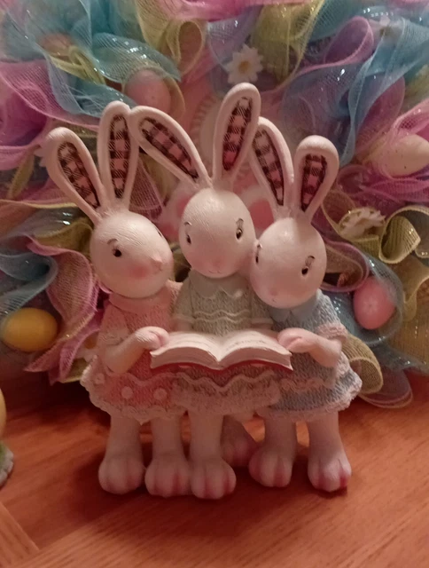 TK MAXX EASTER Spring 3 Bunny Rabbits in Pink Blue Green Reading A Book ...