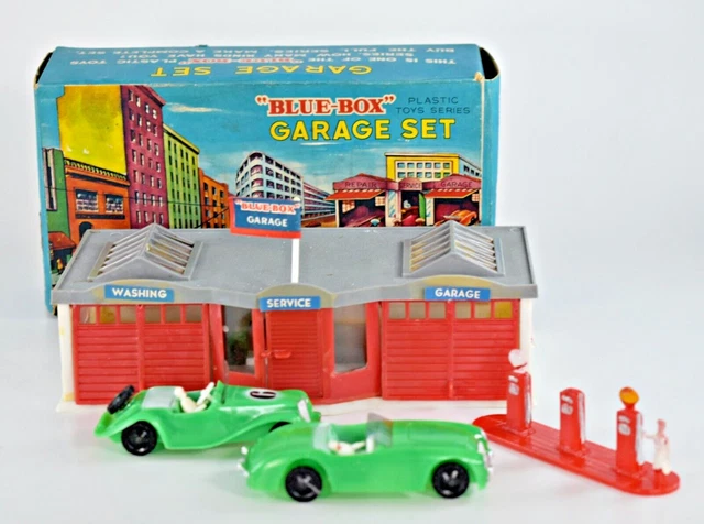 VINTAGE BLUE-BOX (HONG KONG) PLASTIC TOYS SERIES 7452 GARAGE SET c1970 ...