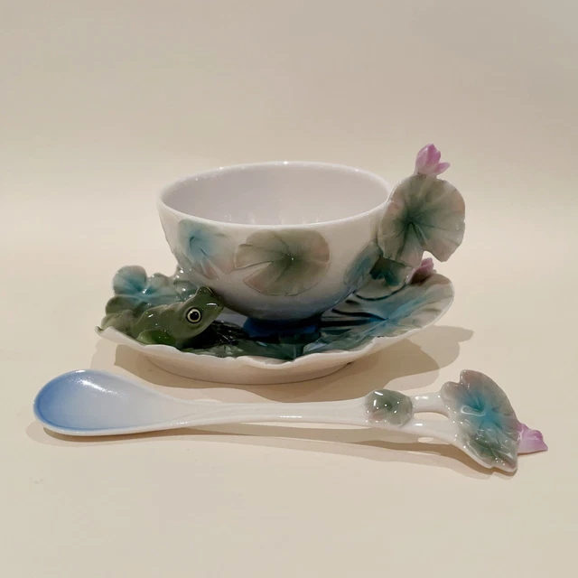 FRANZ PORCELAIN AMPHIBIA Tea Cup & Saucer Frog On Lily Pad With ...