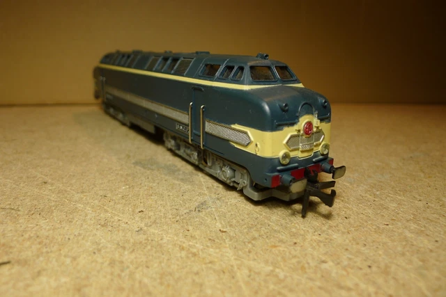 HORNBY ACHO, LOCOMOTIVE Diesel SNCF CC 060 DB-5 !!! EUR 110,00 ...