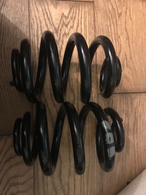 PAIR GENUINE VW T5 Rear Suspension Springs Transporter 1.9 2.0 ...