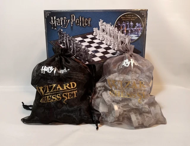 HARRY POTTER WIZARD Chess Set The Noble Collection Film Prop Replica ...