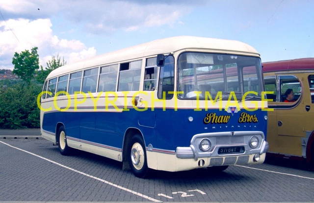 35MM SLIDE SHAW Bros AEC Reliance / Duple Britannia 571 BWT Ex Fearn ...