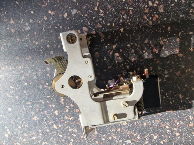 GPO STROWGER TELEPHONE Exchange type 2 uniselector mechanism 5 wipers £ ...