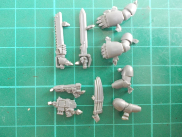 HORUS HERSEY - MK4 Space Marine weapons upgrade set - 30k / 40k bits £4 ...