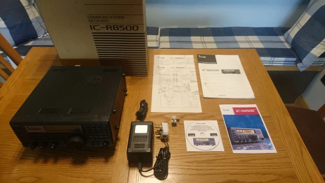 ICOM IC-R8500 WIDEBAND Communications Receiver Radio Scanner + Extras £ ...