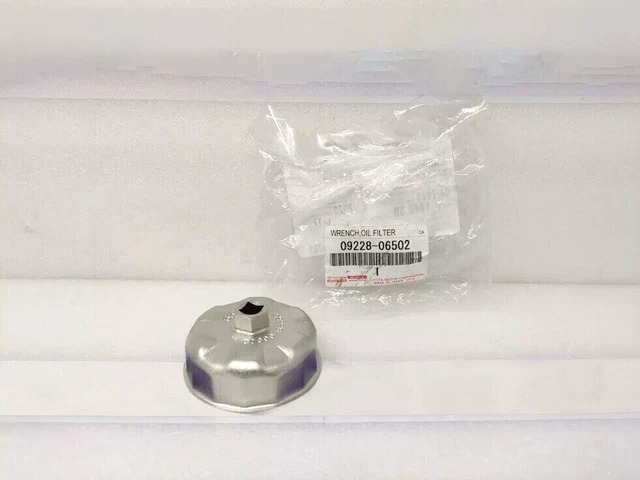 TOYOTA LAND CRUISER VDJ200 Oil Filter Removal Tool Wrenc 09228-06502 ...