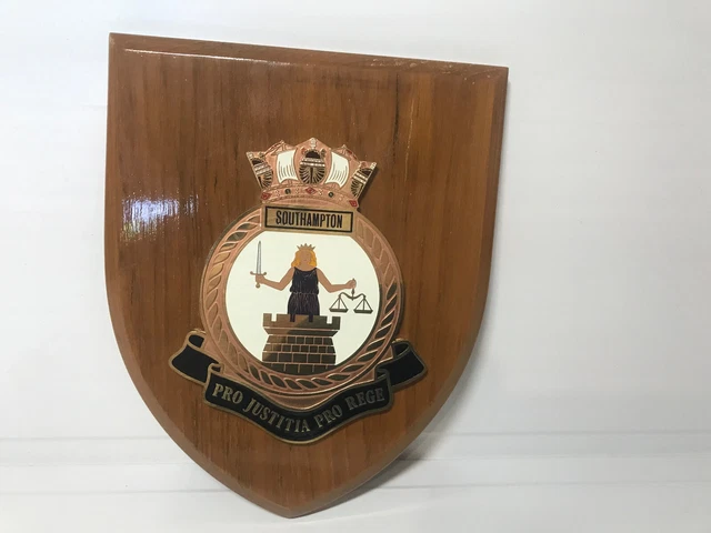 VINTAGE ROYAL NAVY WW2 HMS Northampton Ship Wooden Crest Wall Plaque £ ...