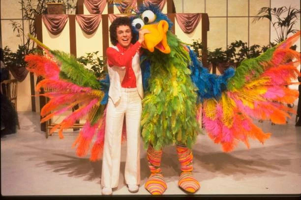 POP SINGER LEO Sayer & Fletcher Bird during a performance of th- TV Old ...