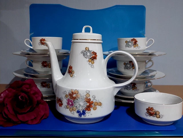 DDR HENNEBERG PORZELLAN 1777 Helena Kaffeeservice wiß mit Blumendekor EUR 99,00 - PicClick DE