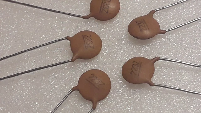 5X CONDENSATEUR CERAMIQUE 22NF.NEUF.(223Z) EUR 1,80 - PicClick FR