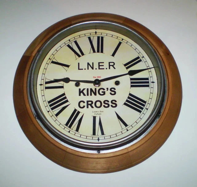 LNER LONDON & North Eastern Railway KING'S CROSS Station / Waiting Room ...