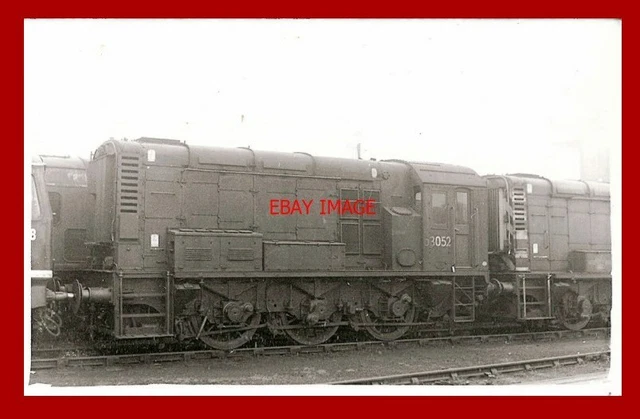 PHOTO BR Class 08 Shunter Loco No D3052 £1.65 - PicClick UK