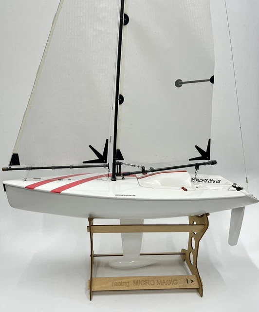 GRAUPNER MICRO MAGIC Radio Controlled Model Yacht Boat RC Motorised £ ...