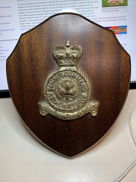 RAF BOMBER COMMAND 1950s SOLID BRASS EMBLEM ON A WOODEN FREESTANDING ...