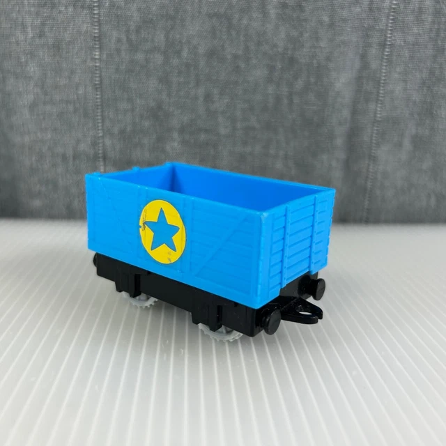 THOMAS THE TANK Engine And Friends Blue Cargo Tender Plastic Train ...