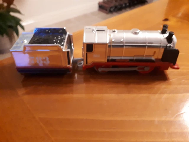 THOMAS & FRIENDS Trackmaster Motorised Train Merlin The Invisible ...