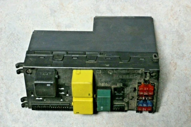 ORIGINAL MERCEDES W129 W210 W202 W208 Sam Module de Contrôle ...