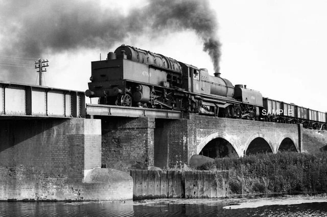 BEYER-GARRATT LOCOMOIVE; 47969 at WELLINGBOROUGH. June 1957 PHOTO 12 x ...