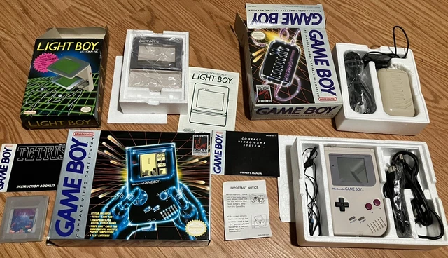 LOT NINTENDO ORIGINAL : Game Boy, Light Boy et batterie - Avec boîtes ...