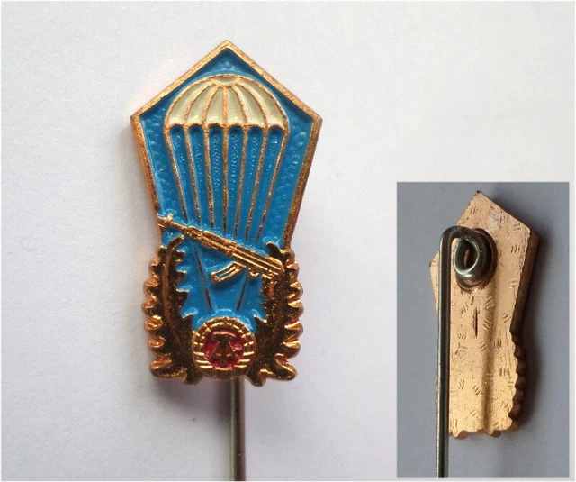 GDR NVA STASI badge paratrooper, East German paratrooper pin / badge £ ...