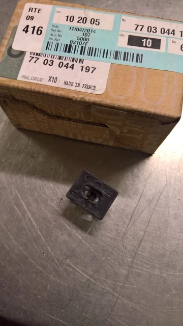 NEUF CARTE PORTE Intérieure Renault Écrou Cage De Montage 7703044197 ...