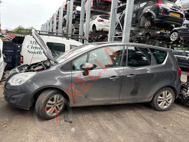 VAUXHALL MERIVA B (MKII) REAR AXLE 13268610 £199.99 - PicClick UK