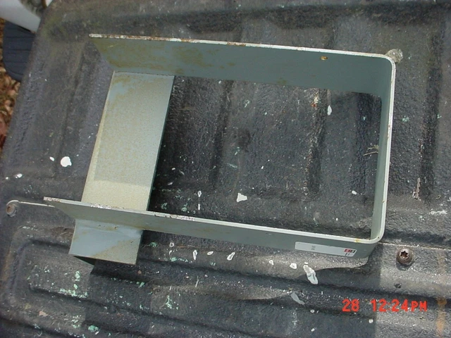 SIMPSON STRONG-TIE LUS26-2 2x6 2x8 Hanger Hangers QTY: 100 New Sealed £ ...