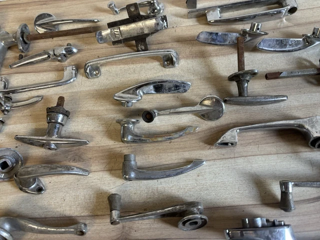 VINTAGE SELECTION OF Classic Car Door Window Winder Handles £40.00 ...