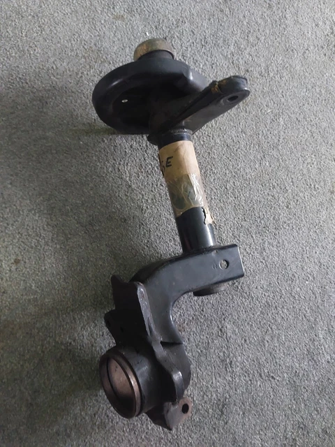 NOS FRONT SUSPENSION HUB STRUT MK1 POLO / Derby / audi 50 VW volkswagen ...