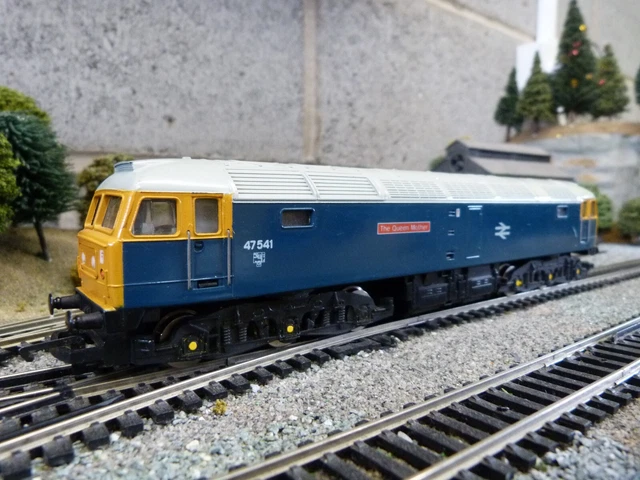 HORNBY BR CLASS 47 loco the queen mother for OO gauge model train set £ ...
