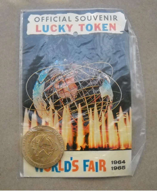 NEW YORK WORLDS Fair Lucky Token 1964-1965 - With Postcard - Sealed $14 ...