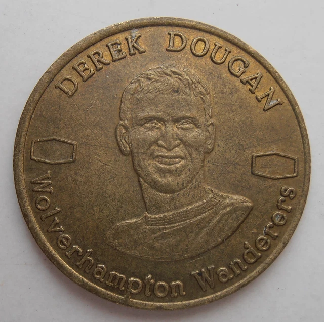 TEXACO 1969 FAMOUS Footballers Coin Derek Dougan Wolves & Northern ...