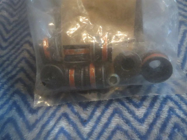 NOS FORD F3HZ-6571-A Valve Joint Lot De 8 Neuf Véritable Ford EUR 7,75 ...