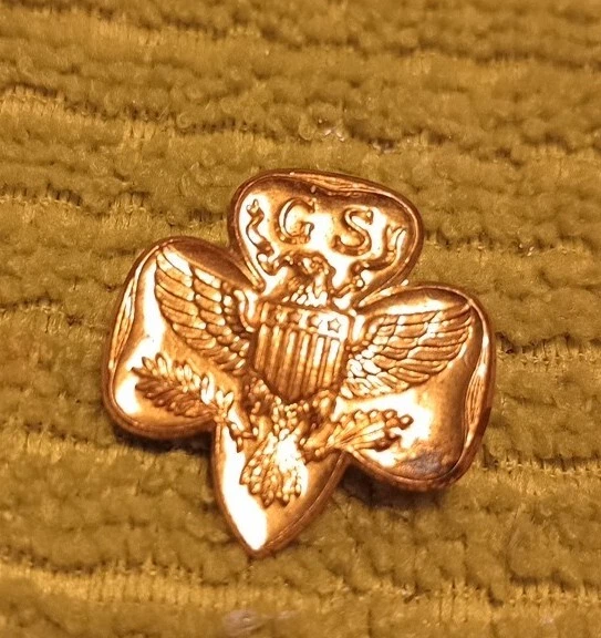VINTAGE GOLD GIRL Scout GS Eagle Membership Badge Brooch Pin Circa 1960 ...