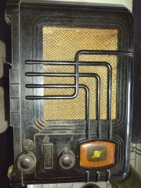 FADA MODEL 260B Very Rare DkBrown Radio, Model 260B, designed in 1935 ...