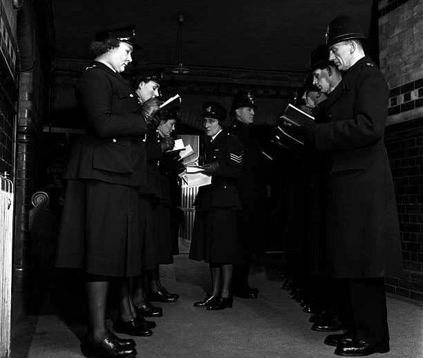 WILLIAM ROOT AND His Wife Anne On The Reading Police Force 1951 OLD ...