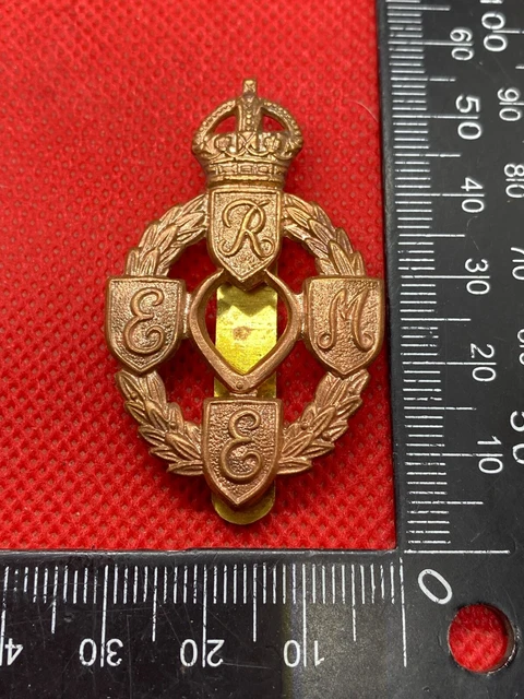 WW2 BRITISH ARMY REME Royal Electrical & Mechanical Engineers Cap Badge ...