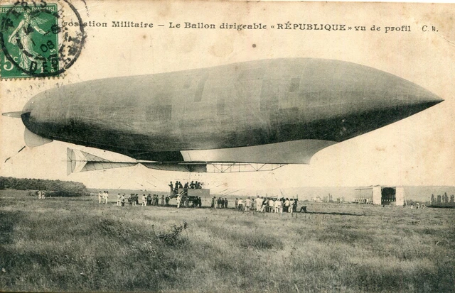 AVIATION AÉROSTATION MILITAIRE Le Ballon dirigeable REPUBLIQUE vu de ...