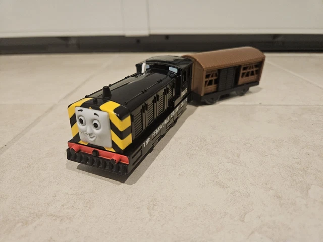 THOMAS & FRIENDS Trackmaster Tomy Motorized Mavis & Truck $19.99 - PicClick