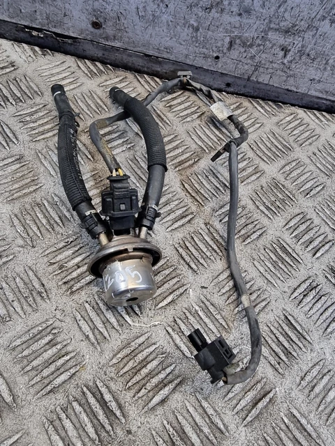 MERCEDES C CLASS Adblue Injector 0444025017 1.6L Dsl Automatic C200 ...