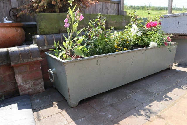 ANTIQUE CAST IRON water trough planter Garden Water Feature £179.99 ...