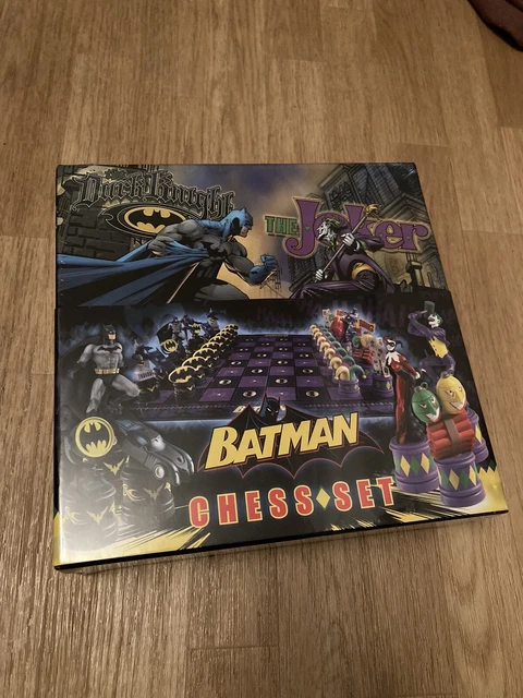 BATMAN CHESS SET The Dark Knight Vs The Joker PVC Chess Set EUR 51,59 ...