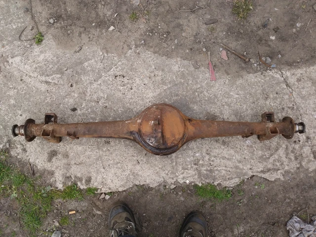 AUSTIN A30 S/HAND Rear Axle Casing Early Style But Will Fit All Models ...