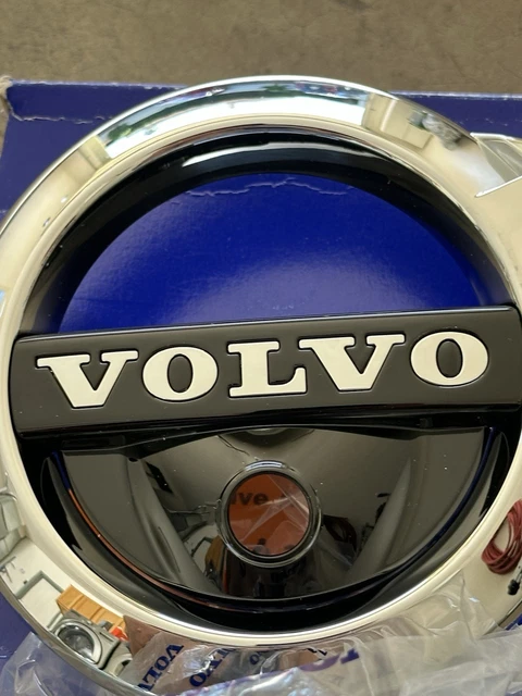 BRAND NEW GENUINE Volvo XC90 Front Grill Emblem Logo Badge OEM 31698398 ...